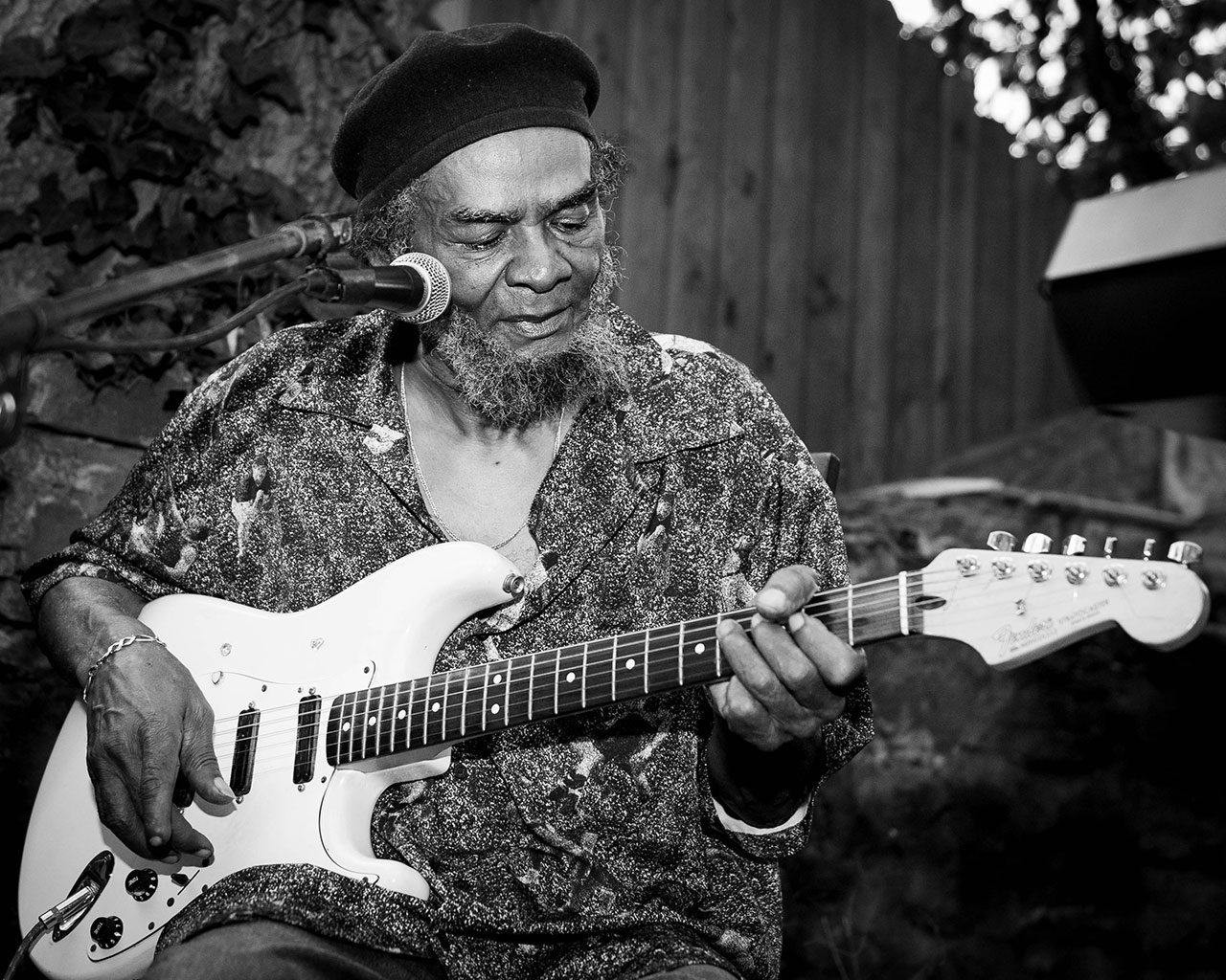 Un ricordo di Bill “Howl-N-Madd” Perry - Il Blues Magazine